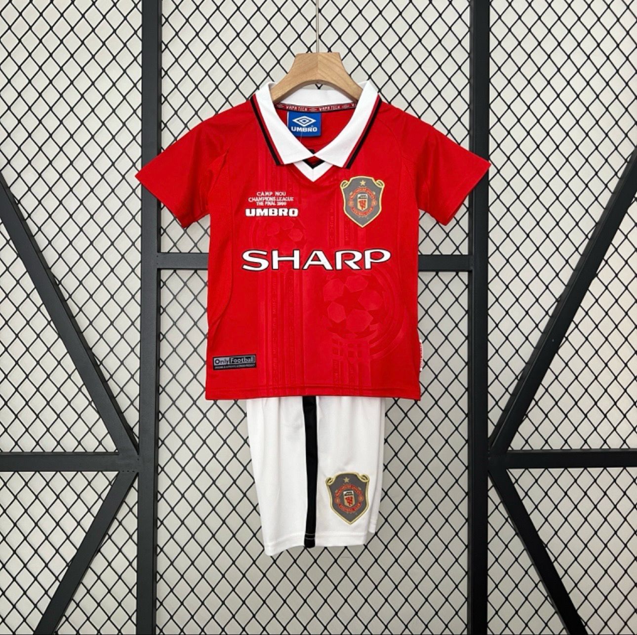 Manchester United 1998/99 Champions League Final Kids Kit