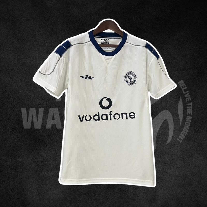Manchester United 2000/01 Away Retro Kit