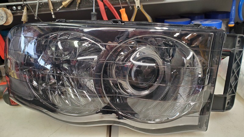 Dodge Ram Third Gen HID Projector Retrofit Headlight Kit