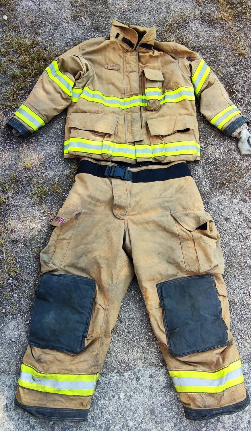 TENUE ENTIERE DE POMPIER AMERICAIN