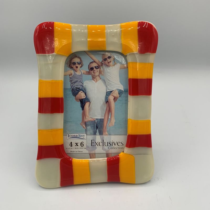 Mark Hodge, Red and Yellow Blocks, Picture Frame