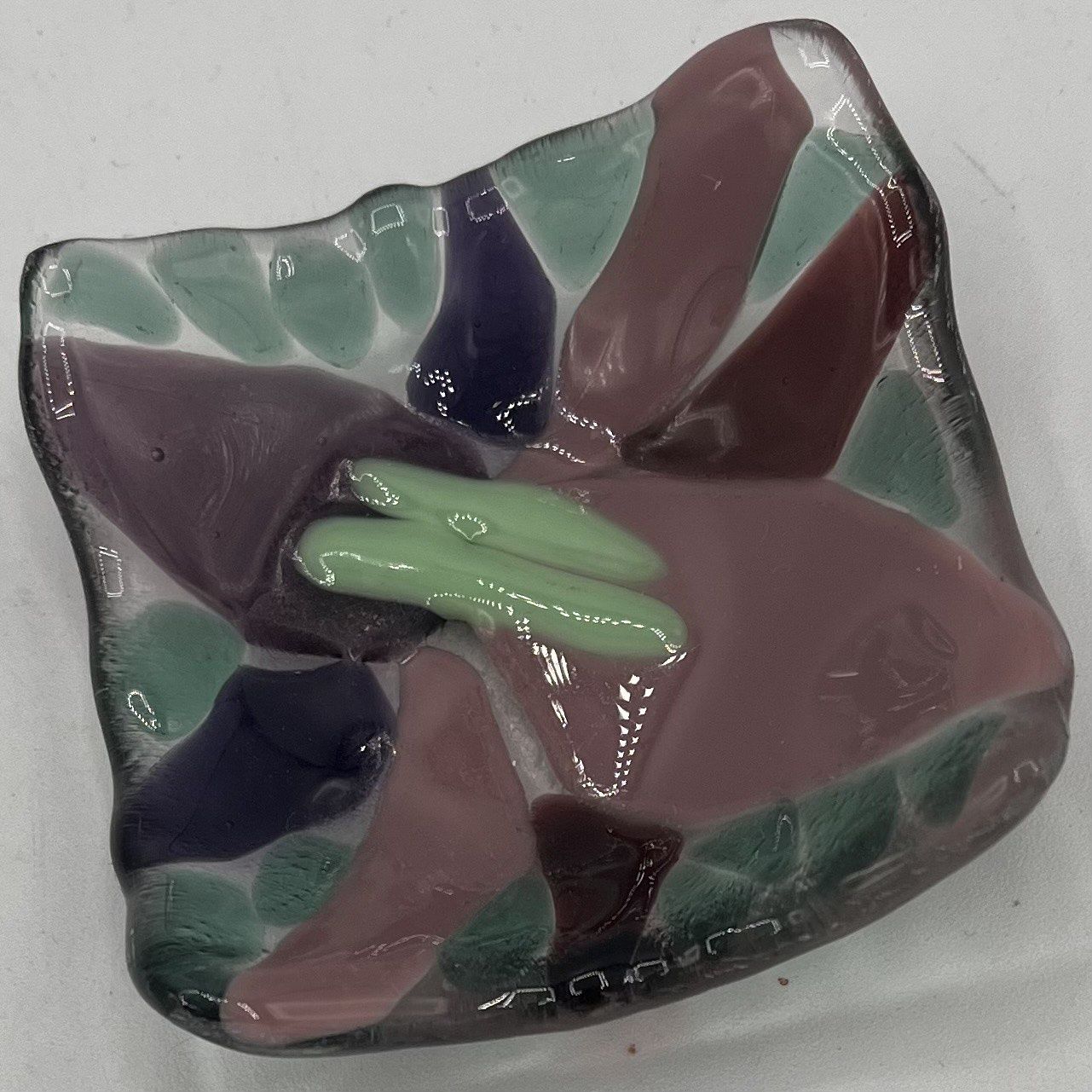 Meredith Bokeno, Fused Glass Ring Dish, Purple Flower on Blue Background
