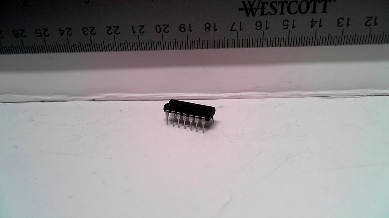 IC - 74LS08 - AND Gate