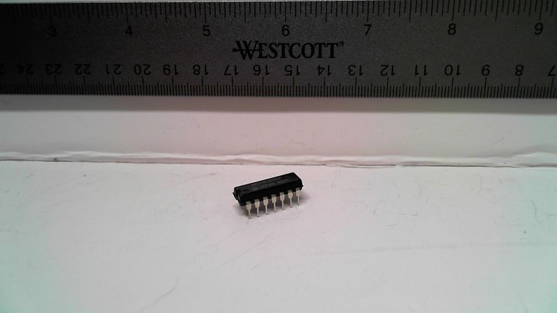 IC - 74LS86 - XOR Gate