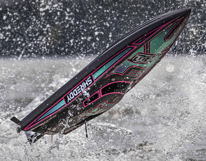 Self-righting Speed Boats