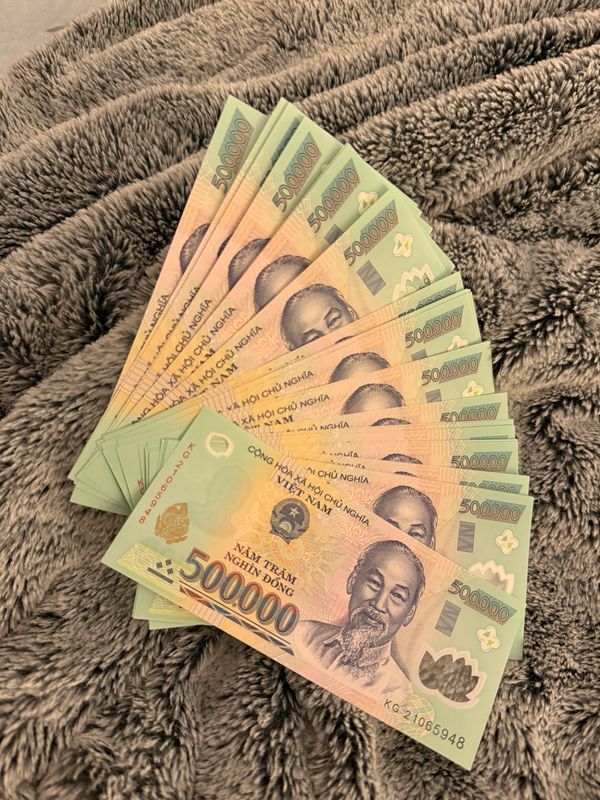 15M VIETNAMESE DONG VND NOTES BLACK LIGHT UV-VERIFIED