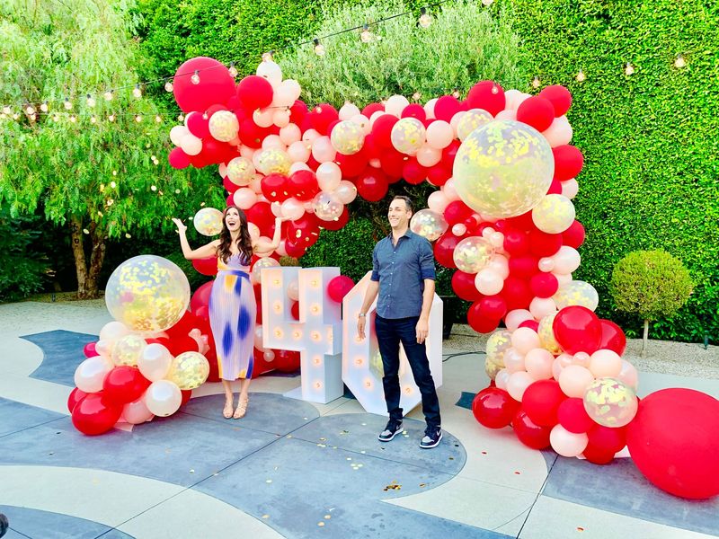 The Balloon Guy | Balloon Decor, Bouquets & Delivery