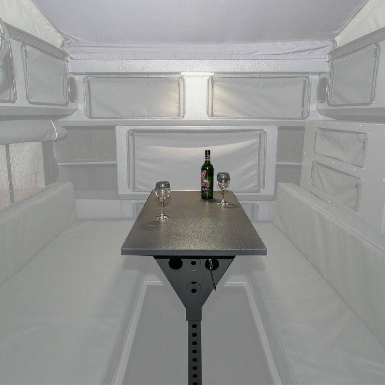 Commander Small table