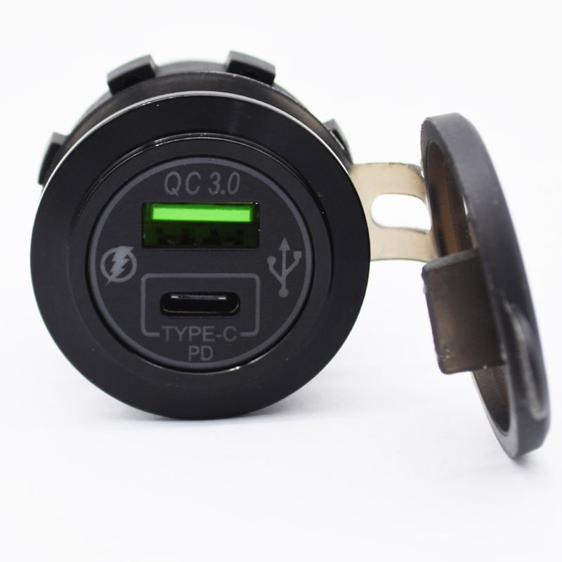 Lumeno QC3 with C-Type Charging Socket