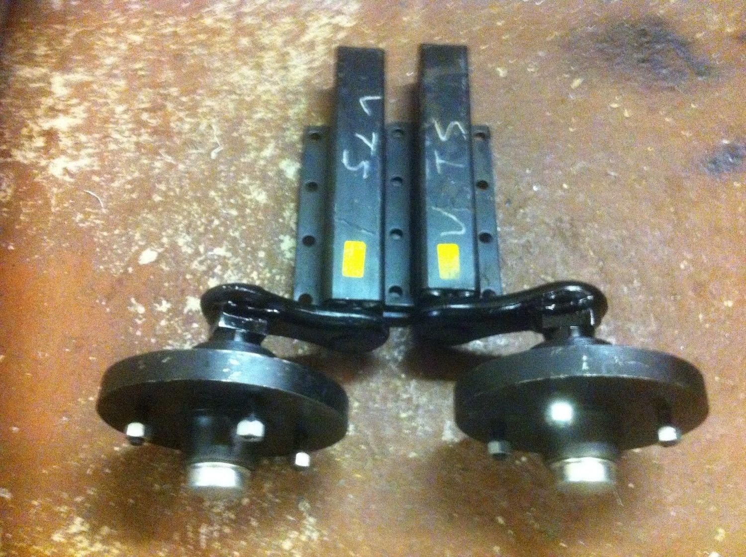 5.5 Inch PCD 1000kg Heavy Duty Trailer Suspension Units NO BRAKES