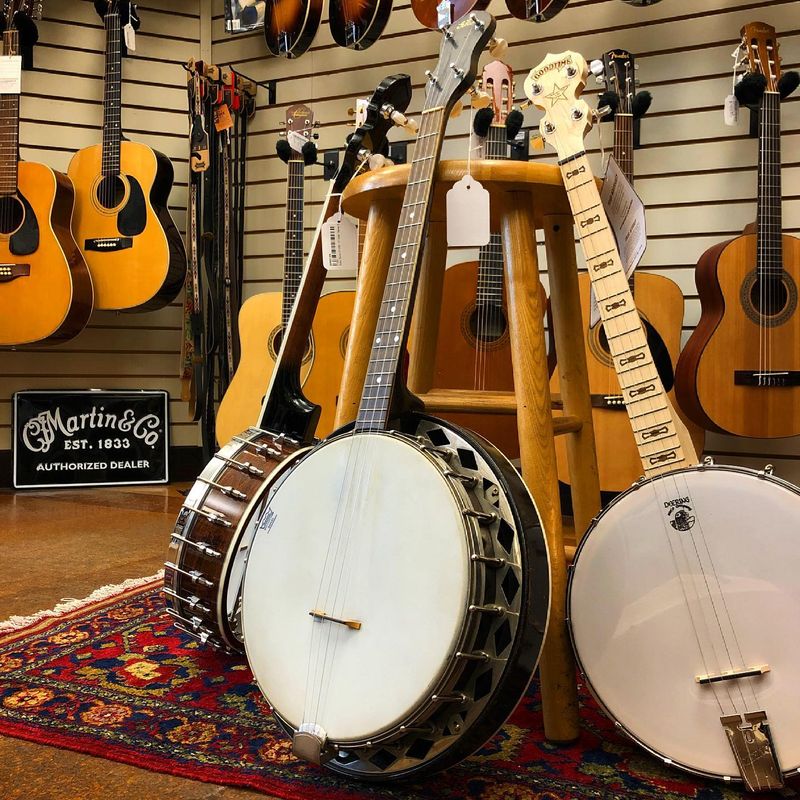 Tenor Banjos