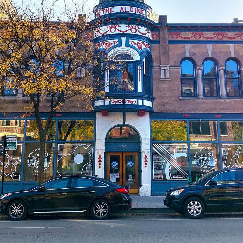 Available for Pickup at 909 West Armitage!