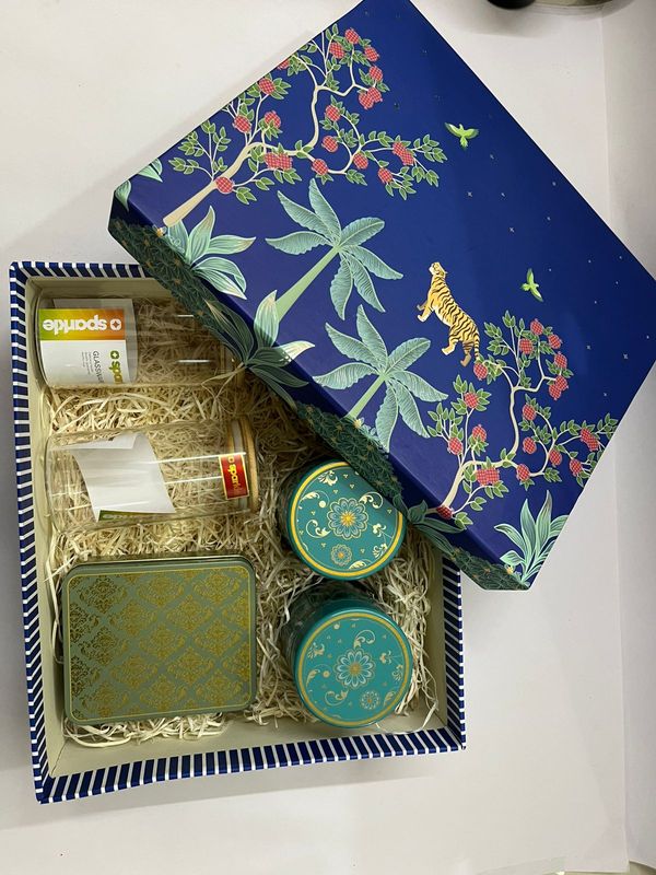 Hamper Boxes