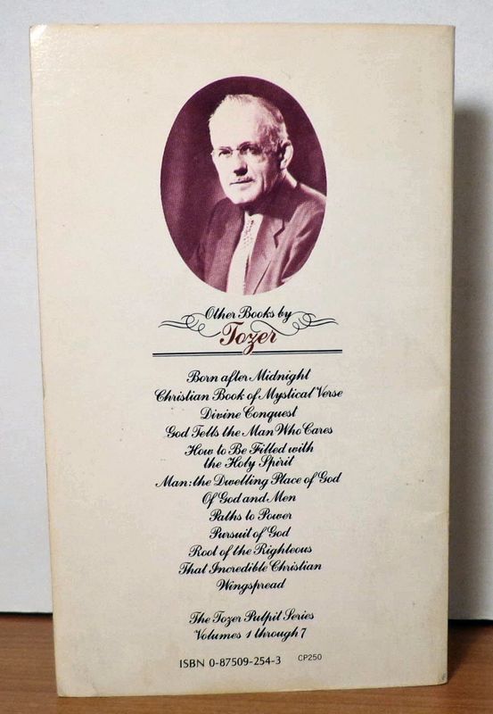 Tozer, A. W. (240) Of God and Men (PB)