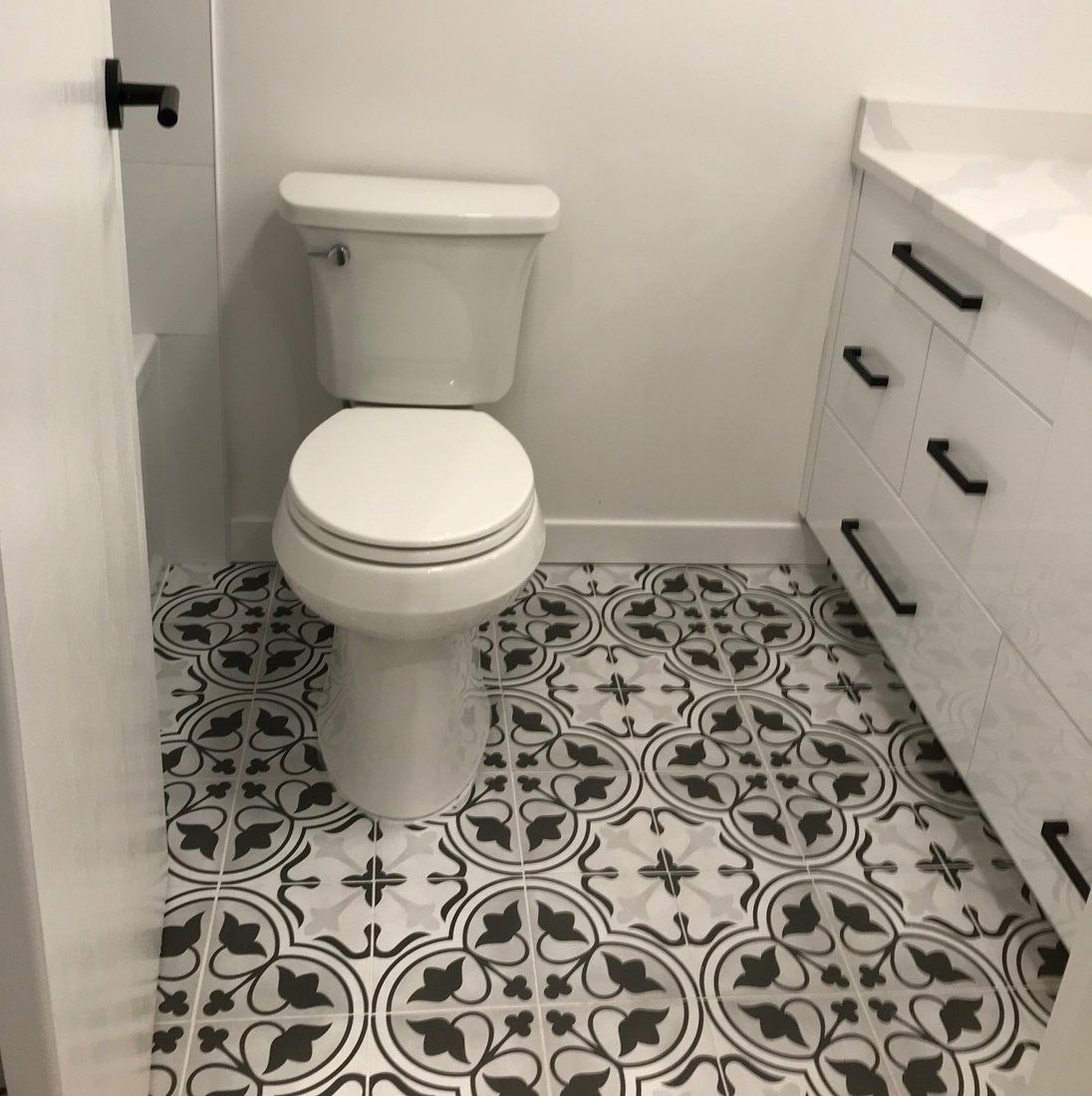 Form Monochrome Lotus 8X8 Porcelain Tile - Our Tile - - Tile Town