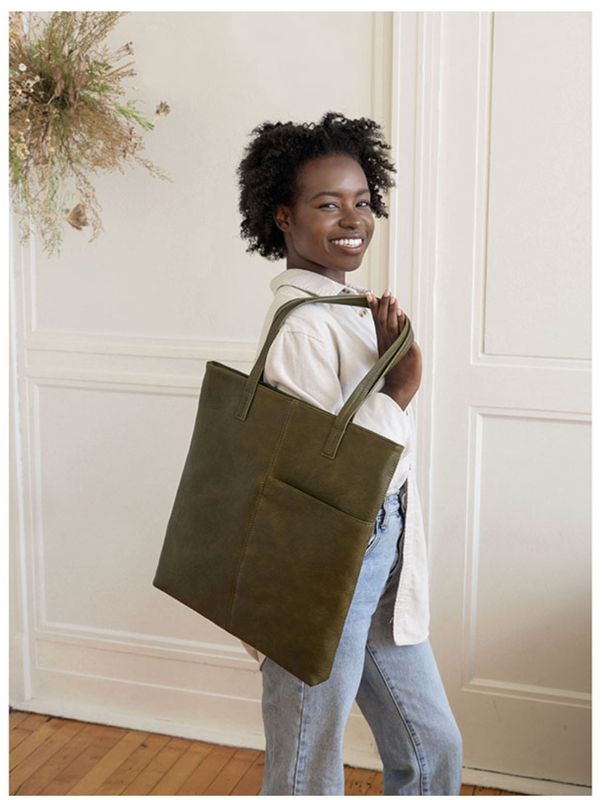 Tabitha Front Slip Pocket Magazine Tote
