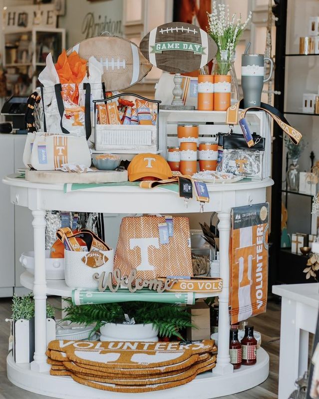 TENNESSEE | THE TRENDY TRUNK APPAREL & GIFT SHOP