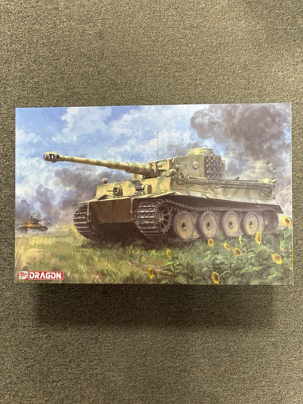 Dragon 6990 - Tiger I Early Prod. "Michael Wittmann" 1:35