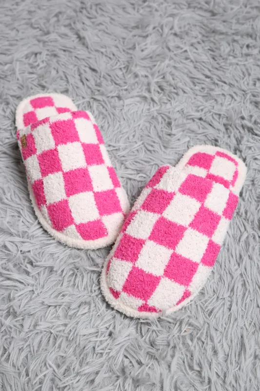 CHECKER SLIPPERS