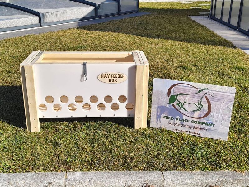 Original HAY FEEDER BOX CLASSIC – Hochwertige Heufutterbox für Tiere