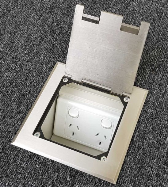 STAINLESS STEEL FLOOR OUTLET BOX RECESSED