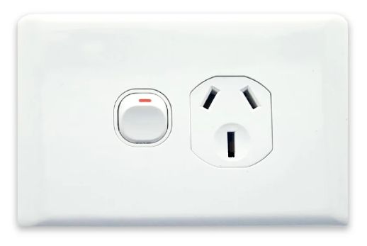 15A SINGLE GPO POWERPOINT WHITE - CLEARANCE PRODUCT