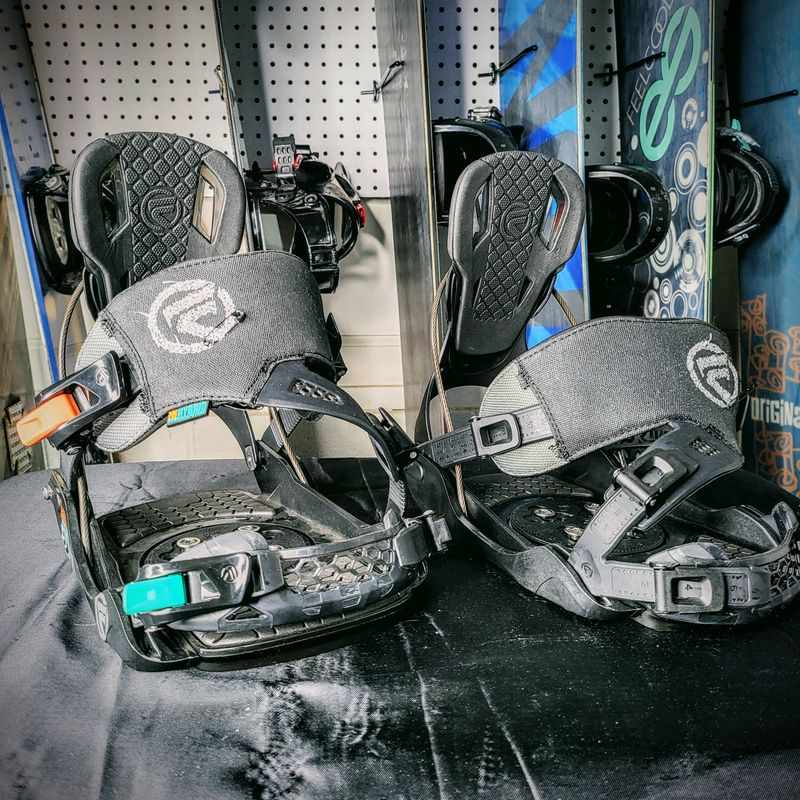 Flow Flawless XL Reverse entry hybrid bindings