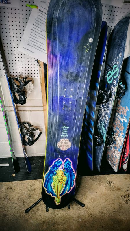 Lamar Nymph 154 CM Snowboard