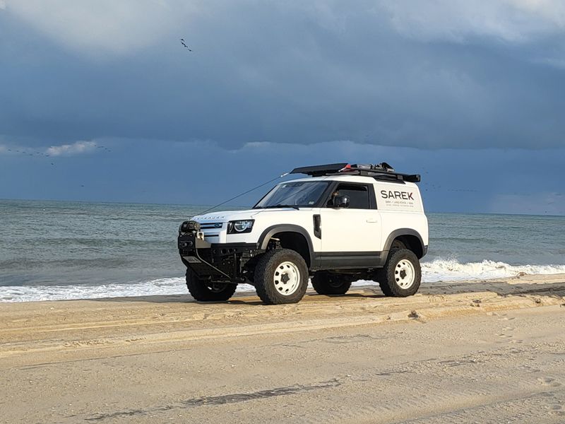 Land Rover Defender (L663)