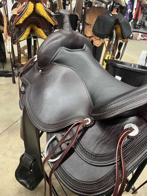 17" Circle Y Cold Springs Trail Saddle - Wood Tree