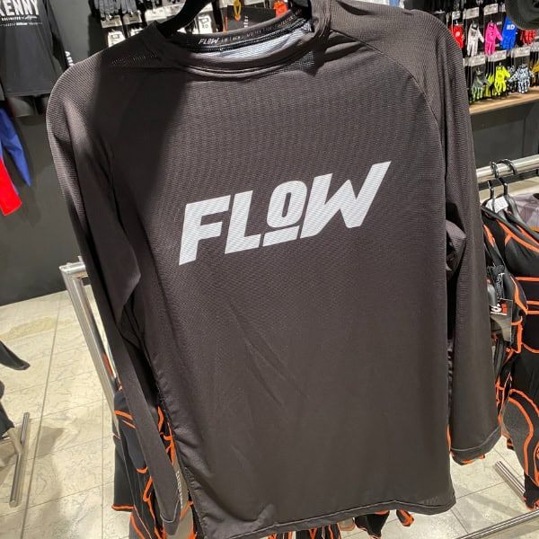 Flow Lead BMX shirt ultra slimfit - Winkel - Flow BMX Megastore