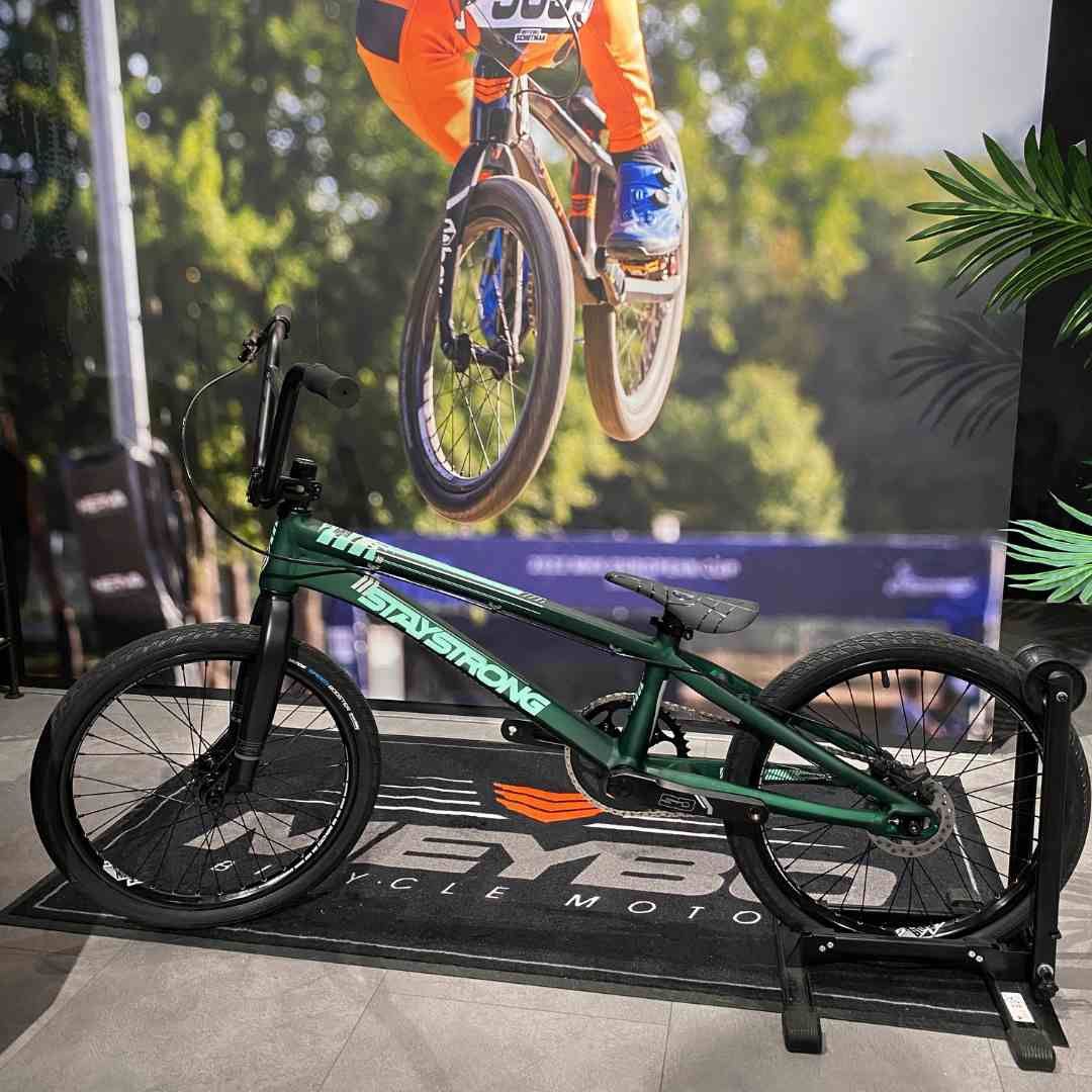 Stay Strong V4 Pro XXL Green – Winkel – Flow BMX Winkel