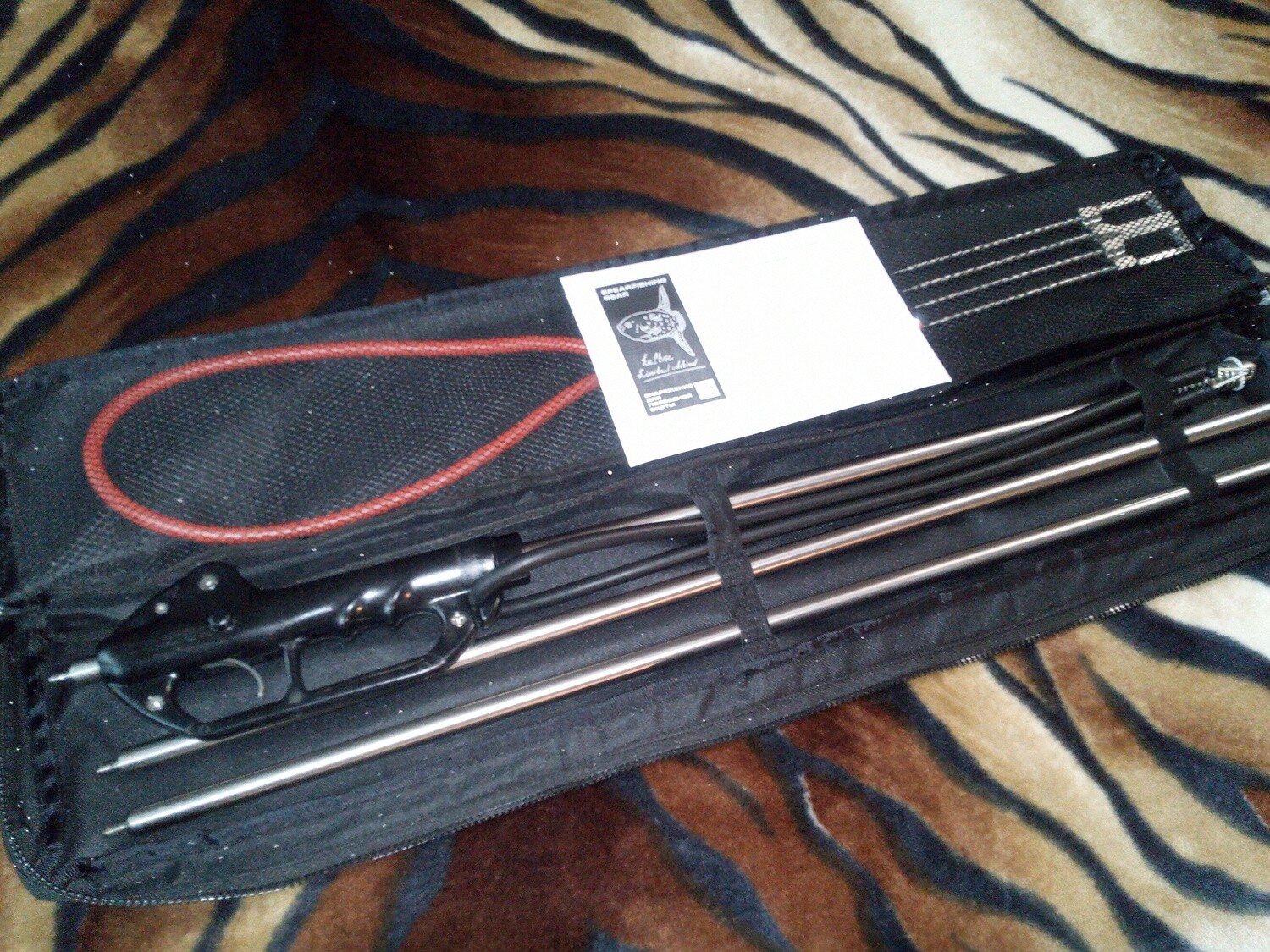 English - Titanium keltvic polespear, Pole spear with trigger for ...