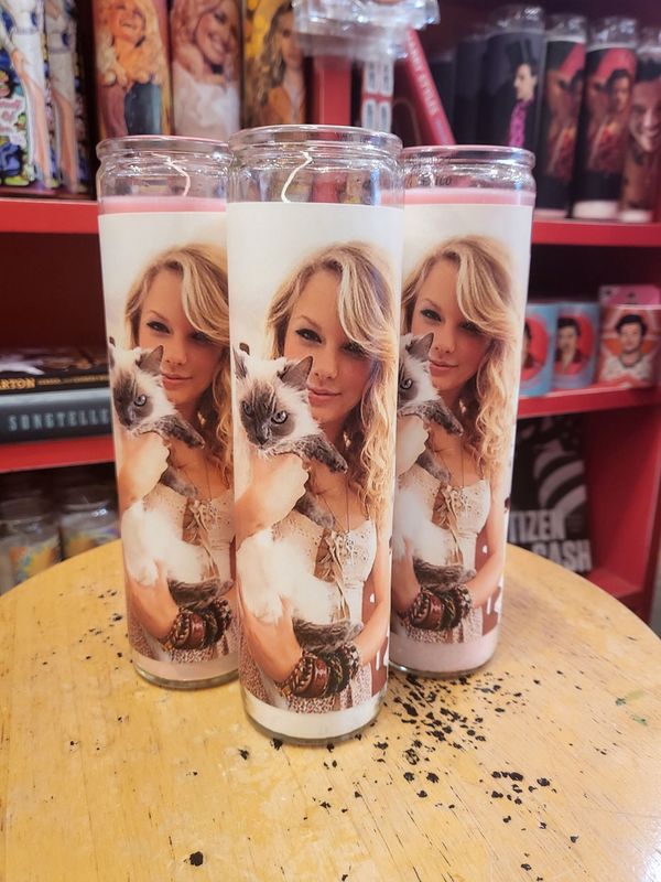 Taylor Swift Kitty Saint Candle