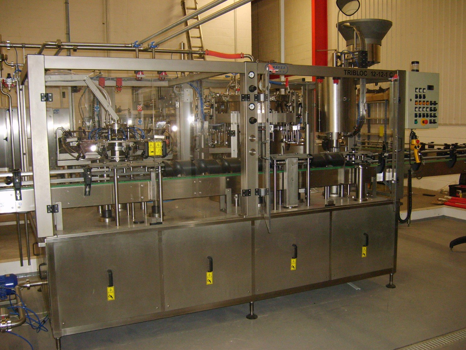 Complete Moravek Bottling Line - BC15 Carbonator & Tribloc 12/12/1 ...