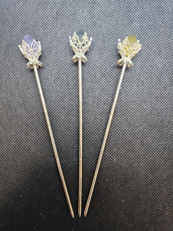 strawberry hair pin