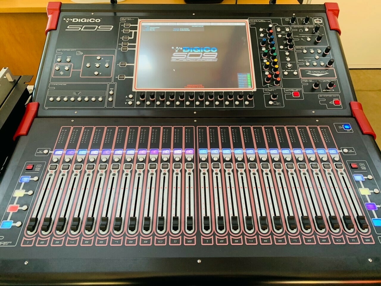 DiGiCo SD9 + Core2 + D Rack