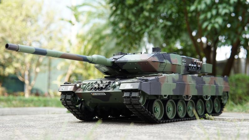Heng Long 1/16 Leopard 2 A6 RC Main Battle Tank V7