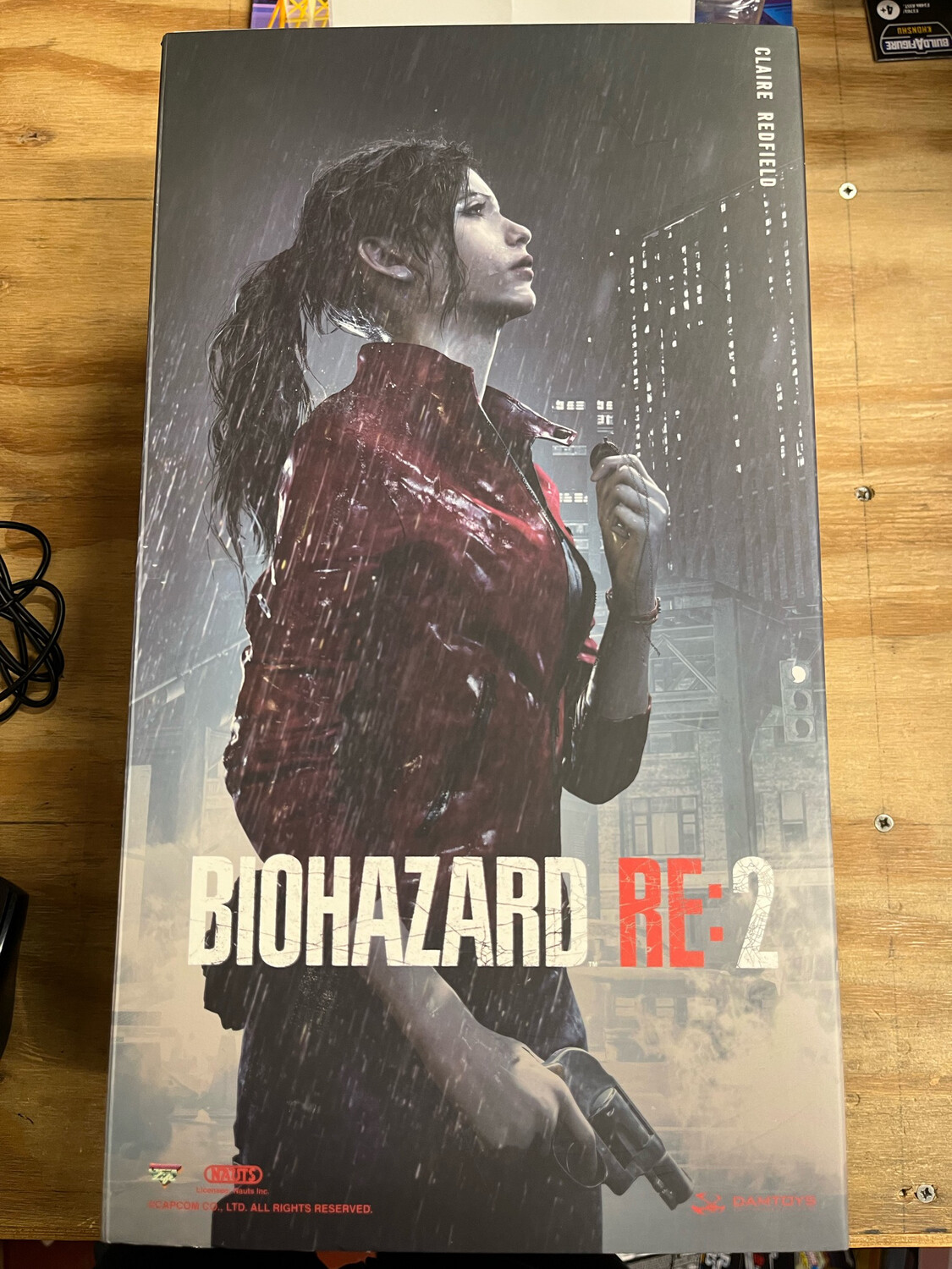 **SCUFF ON LEATHER JACKET** DAMTOYS Resident Evil 2 Claire Redfield ...