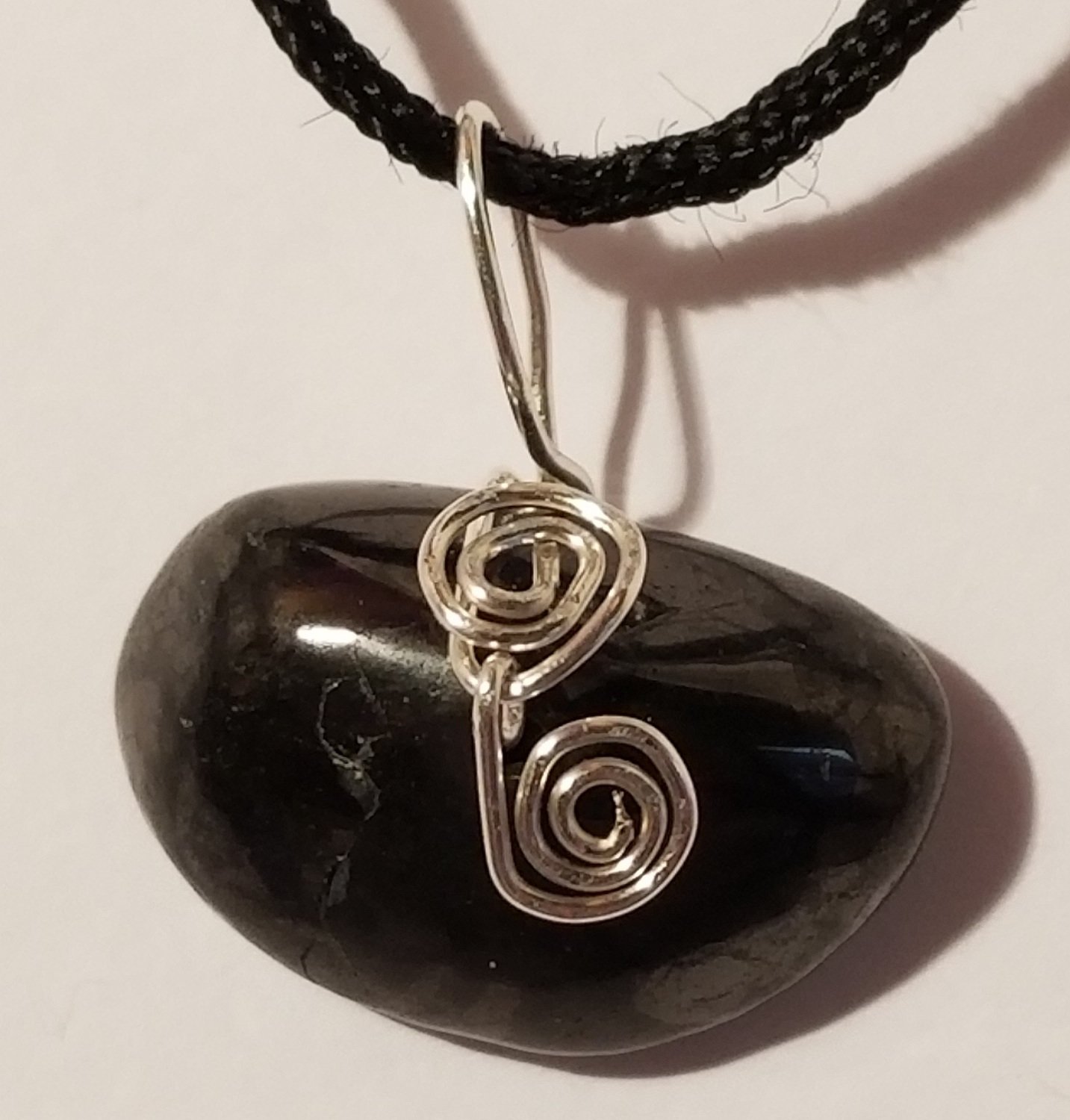EMF Protection Shungite Pendant – Polished – Silver wire – Store ...