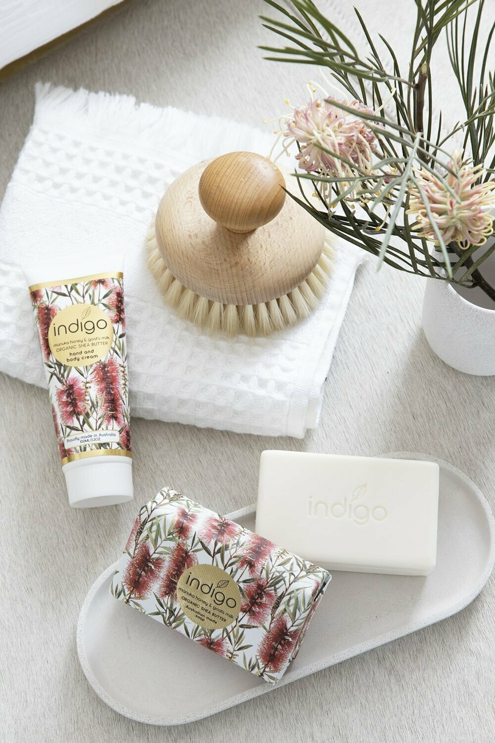 Organic Shea Butter Soap Manuka Honey And Goats Milk Bottlebrush