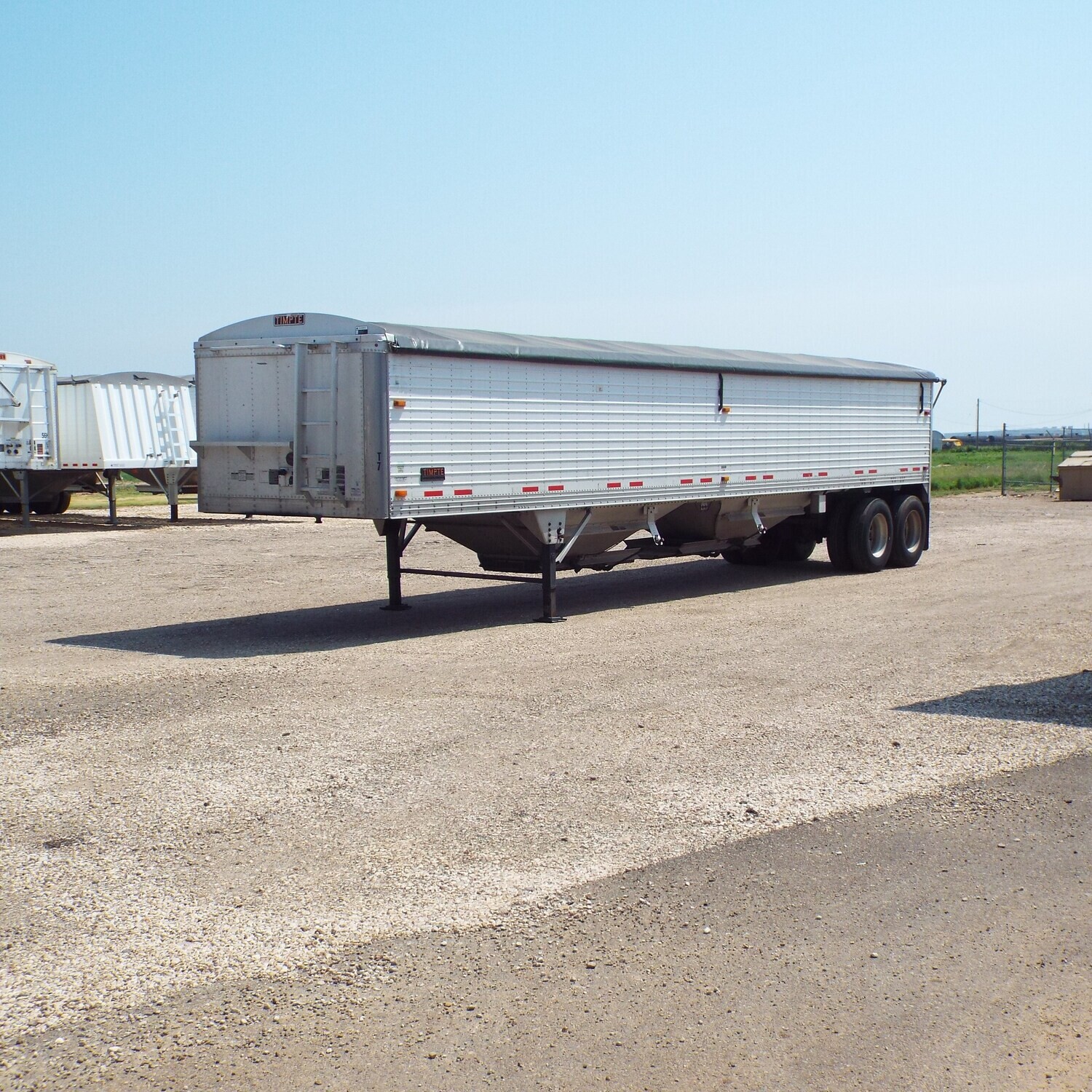 SOLD - 2015 Timpte Super Hopper - 42'2" x 96" x 66" - 146307