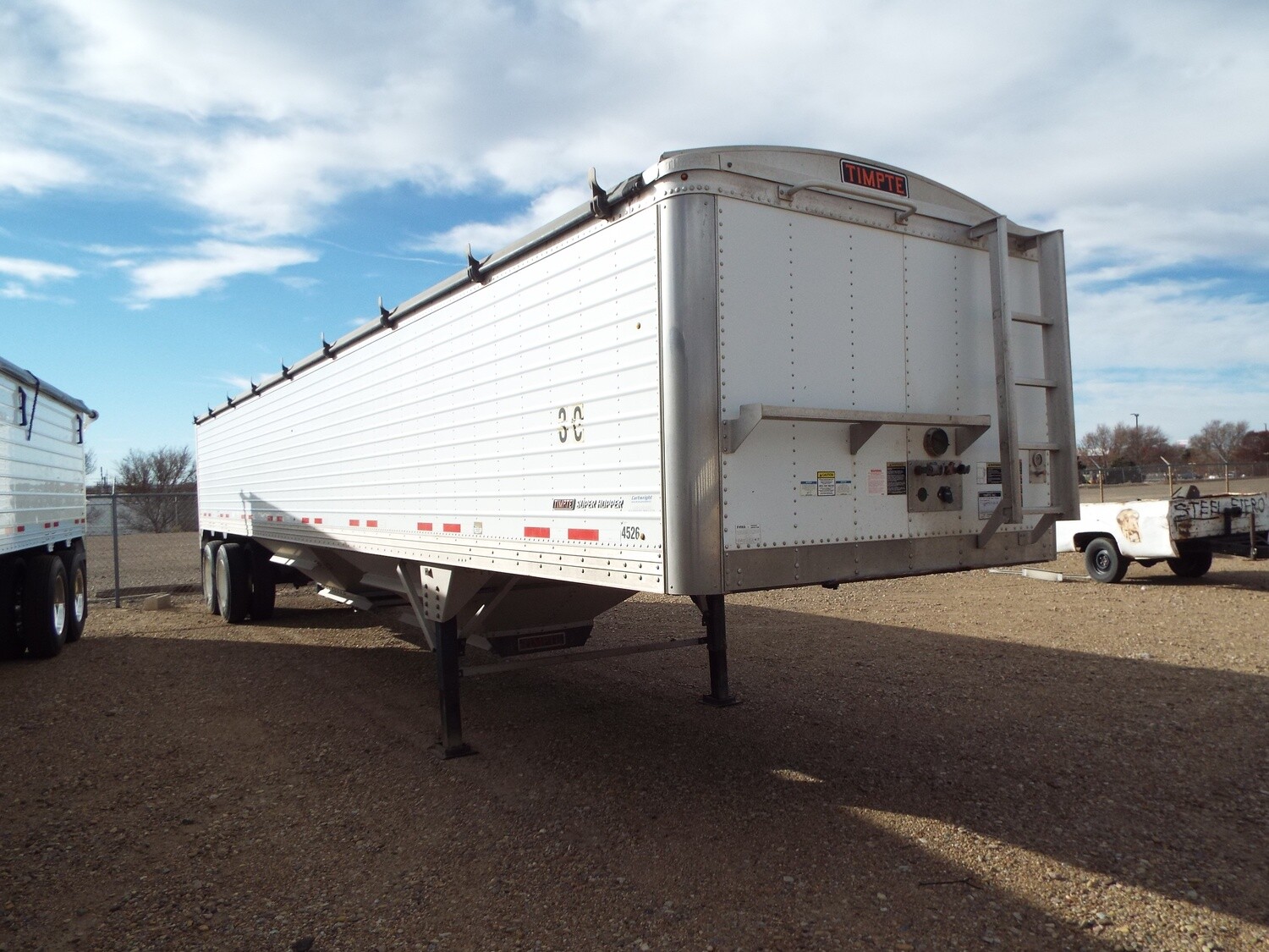 In Stock: Amarillo, TX 2018 Timpte Super Hopper - 42'2" x 96" x 66 ...