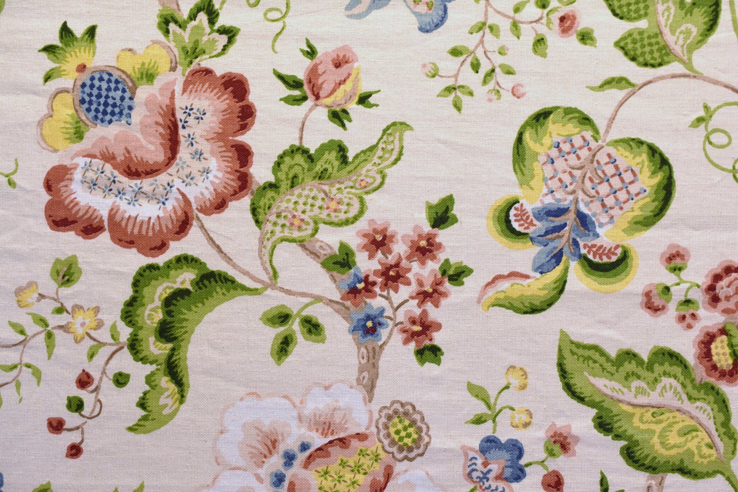 Tudor-Floral – Custom Design Decorating Services