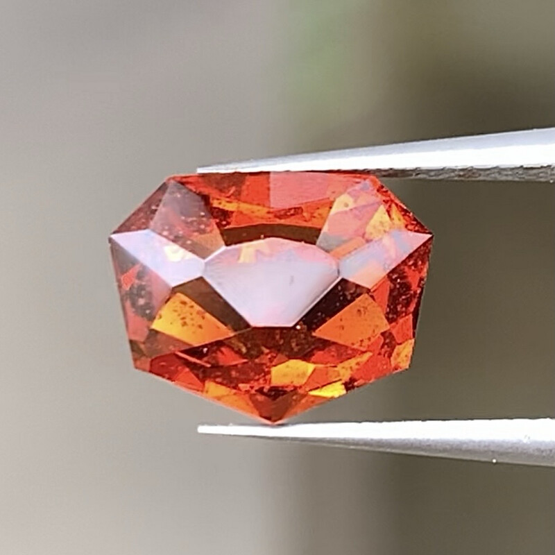 ᴬᵀᵞᴾᴵᶜᴬᴸ ORANGE GARNET 2.87ct