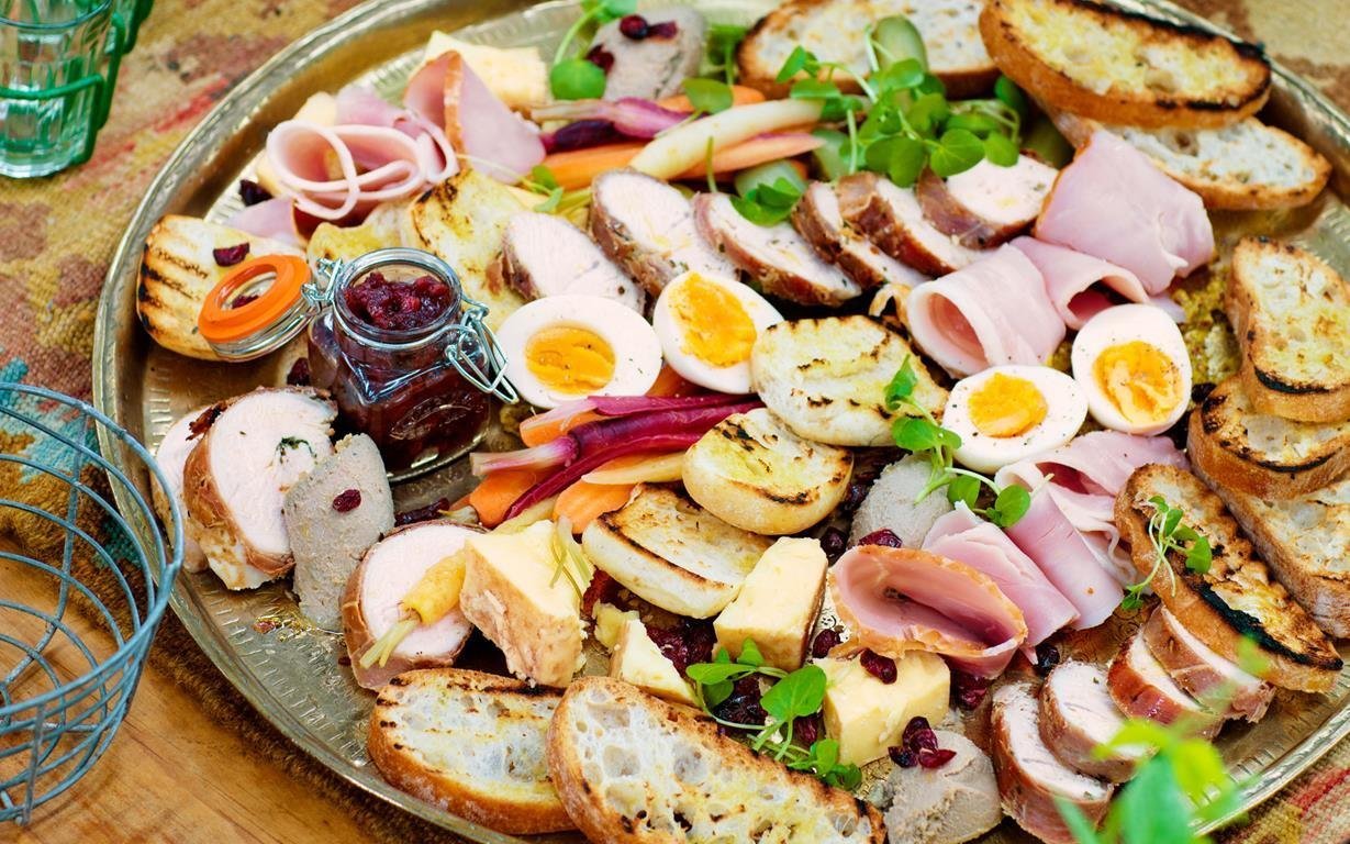 Holstein’s Platters