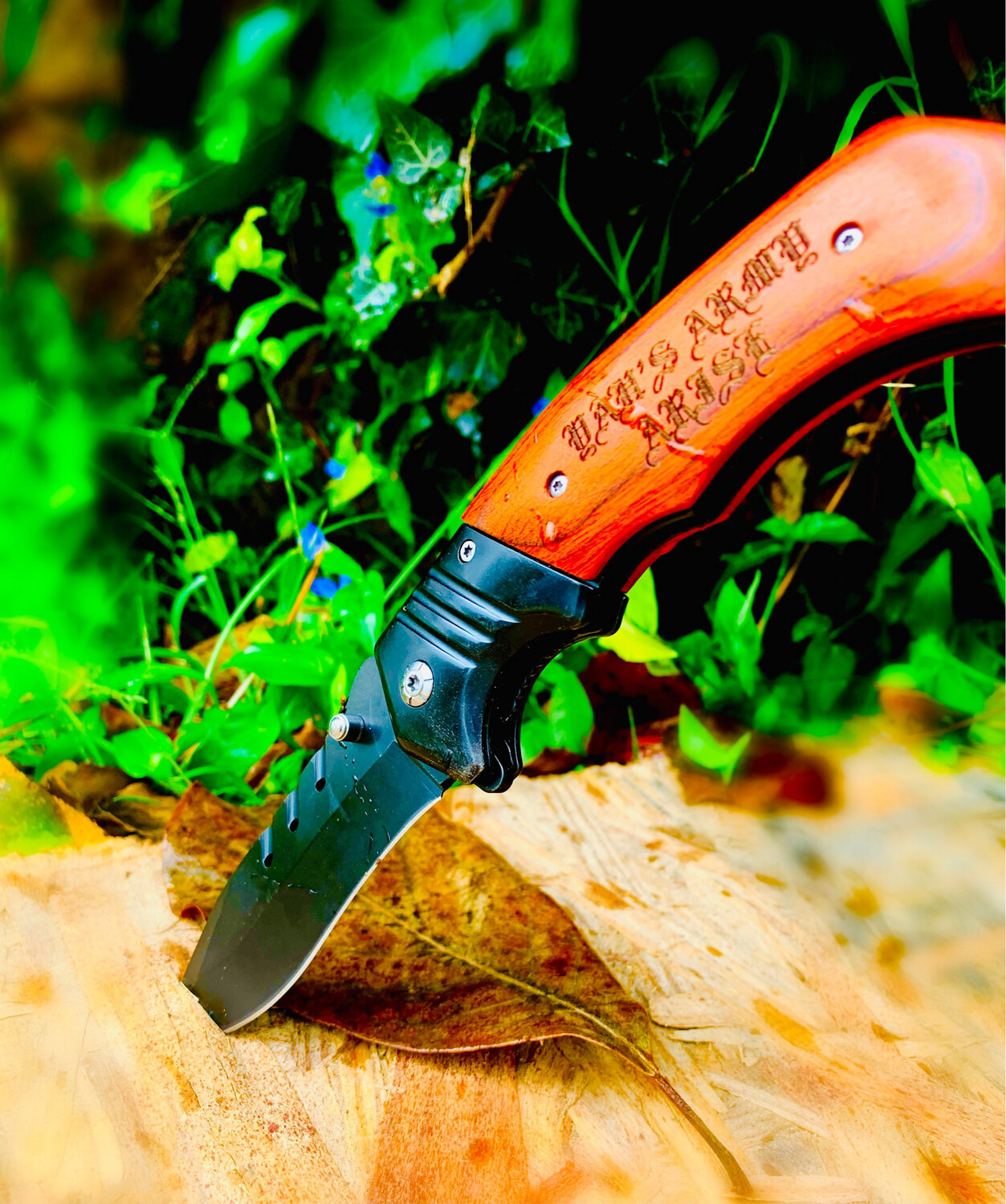 Spring Loaded Army Knives