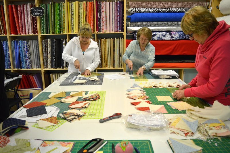 Classes/Quilt Alongs | Shop Online - FiberLilly