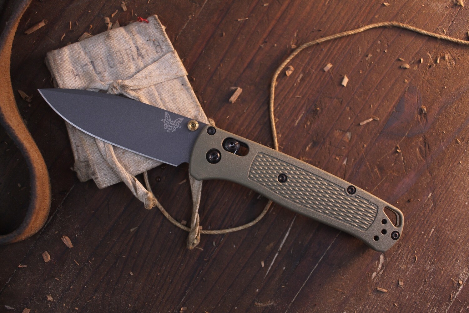 Benchmade Bugout 3.24" AXIS Lock Knife / Ranger Green Grivory / Gray ...