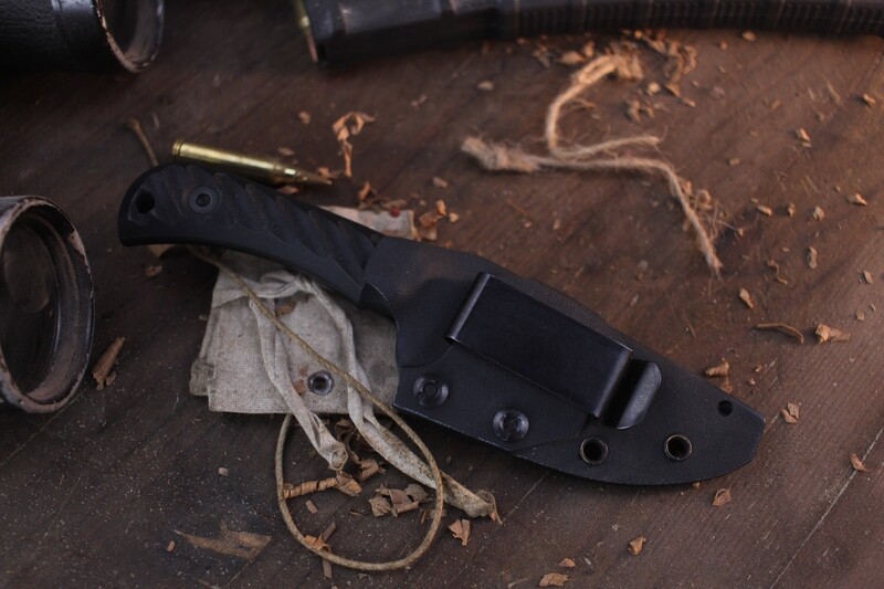 Half Face Blade Cav Jr. 3.5" Fixed Blade / Black & Cherry Red Layered G ...